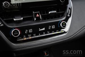 Balts Toyota Corolla 2021 Rīga, ar dzinēja tilpumu 1.50 L un nobraukumu 40 tūkst. km par 15500 €, foto 25 vietnē AUTOMOTO.COM.LV