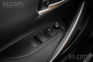 Balts Toyota Corolla 2021 Rīga, ar dzinēja tilpumu 1.50 L un nobraukumu 40 tūkst. km par 15500 €, foto 29 vietnē AUTOMOTO.COM.LV