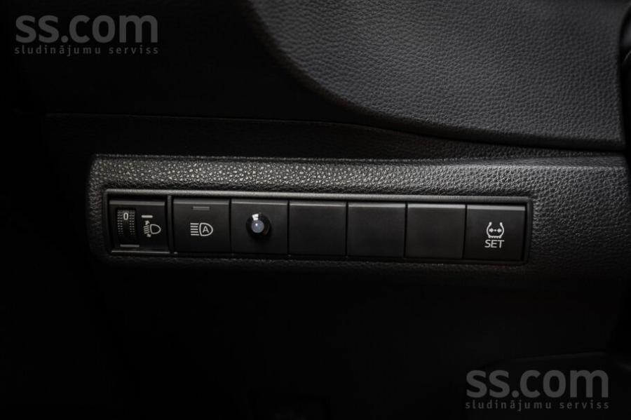 Balts Toyota Corolla 2021 Rīga, ar dzinēja tilpumu 1.50 L un nobraukumu 40 tūkst. km par 15500 €, foto 30 vietnē AUTOMOTO.COM.LV