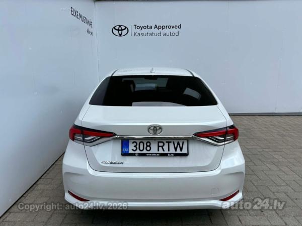 Balts Toyota Corolla 2022 Tallina, ar dzinēja tilpumu 1.49 L un nobraukumu 36 tūkst. km par 19895 €, foto 3 vietnē AUTOMOTO.COM.LV
