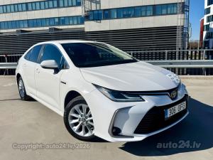 Balts Toyota Corolla 2022 Tallina, ar dzinēja tilpumu 1.80 L un nobraukumu 100 tūkst. km par 16990 €, foto  vietnē AUTOMOTO.COM.LV