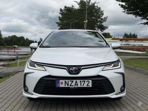Белый Тойота Королла 2022 в Тракай, объемом двигателя 1.80 л и пробегом 124 тыс. км за 18500 €, фото 3 на AUTOMOTO.COM.LV