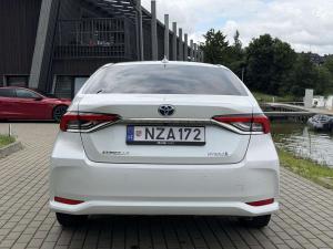 Белый Тойота Королла 2022 в Тракай, объемом двигателя 1.80 л и пробегом 124 тыс. км за 18500 €, фото 6 на AUTOMOTO.COM.LV