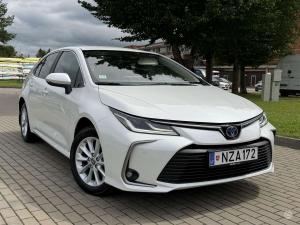 Balts Toyota Corolla 2022 Viļņa, ar dzinēja tilpumu 1.80 L un nobraukumu 125 tūkst. km par 18200 €, foto 4 vietnē AUTOMOTO.COM.LV