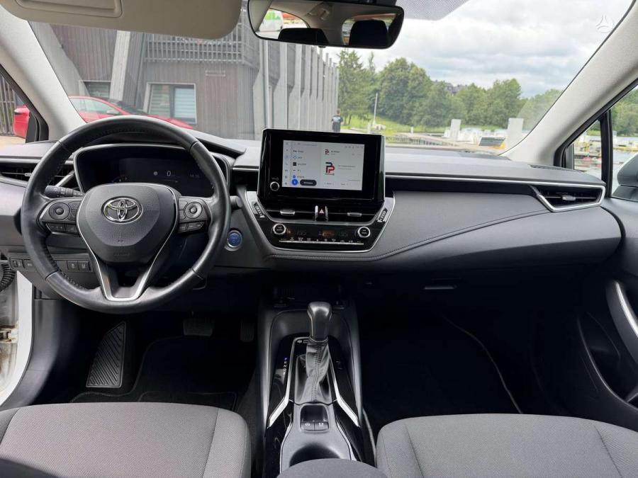 Balts Toyota Corolla 2022 Viļņa, ar dzinēja tilpumu 1.80 L un nobraukumu 125 tūkst. km par 18200 €, foto 8 vietnē AUTOMOTO.COM.LV