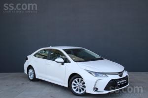 Balts Toyota Corolla 2022 Rīga, ar dzinēja tilpumu 1.50 L un nobraukumu 28 tūkst. km par 17300 €, foto 3 vietnē AUTOMOTO.COM.LV