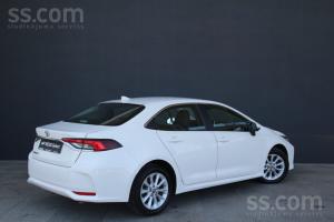 Balts Toyota Corolla 2022 Rīga, ar dzinēja tilpumu 1.50 L un nobraukumu 28 tūkst. km par 17300 €, foto 4 vietnē AUTOMOTO.COM.LV
