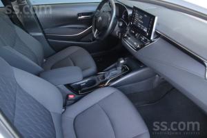 Balts Toyota Corolla 2022 Rīga, ar dzinēja tilpumu 1.50 L un nobraukumu 28 tūkst. km par 17300 €, foto 9 vietnē AUTOMOTO.COM.LV