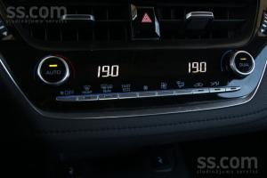Balts Toyota Corolla 2022 Rīga, ar dzinēja tilpumu 1.50 L un nobraukumu 28 tūkst. km par 17300 €, foto 19 vietnē AUTOMOTO.COM.LV