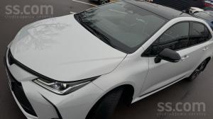 White Toyota Corolla 2023 in Riga, with an engine capacity of 1.80 L and mileage of 31 thousand km for 24990 €, photo 4 on AUTOMOTO.COM.LV