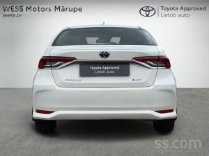 Balts Toyota Corolla 2024 Rīga, ar dzinēja tilpumu 1.80 L un nobraukumu 20 tūkst. km par 23590 €, foto 5 vietnē AUTOMOTO.COM.LV