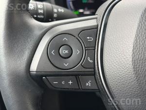 Balts Toyota Corolla 2024 Rīga, ar dzinēja tilpumu 1.80 L un nobraukumu 20 tūkst. km par 23590 €, foto 22 vietnē AUTOMOTO.COM.LV