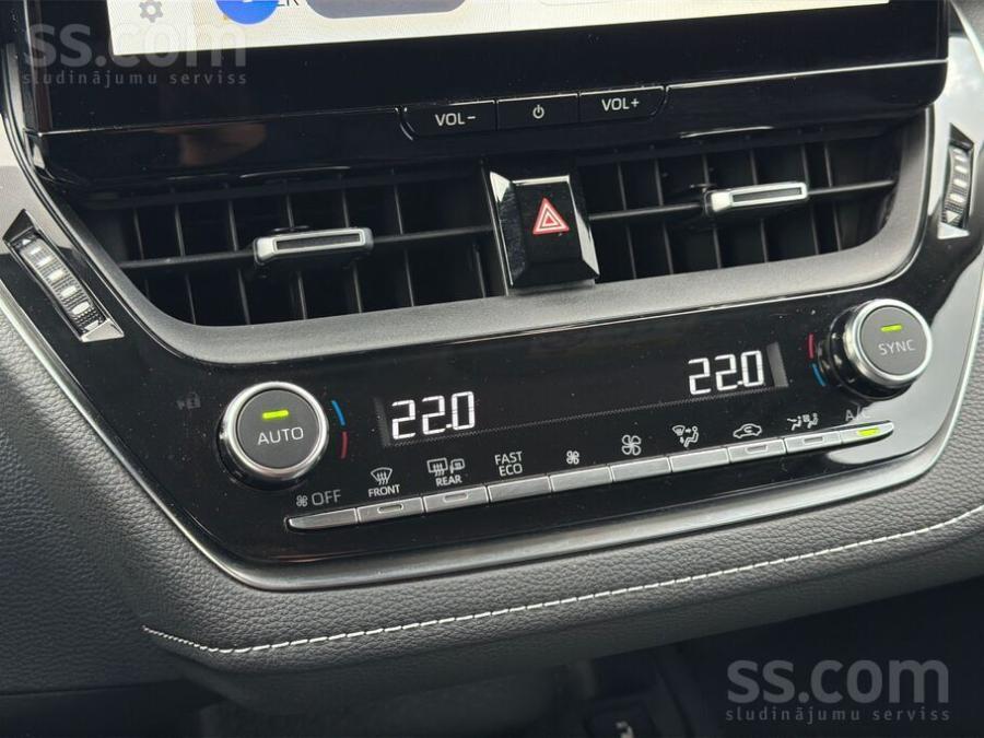 Balts Toyota Corolla 2024 Rīga, ar dzinēja tilpumu 1.80 L un nobraukumu 20 tūkst. km par 23590 €, foto 29 vietnē AUTOMOTO.COM.LV