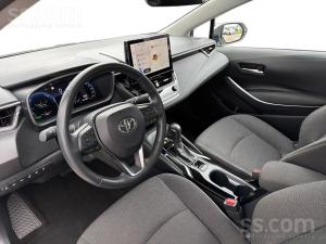 Balts Toyota Corolla 2025 Rīga, ar dzinēja tilpumu 1.80 L un nobraukumu 45 tūkst. km par 22990 €, foto 12 vietnē AUTOMOTO.COM.LV