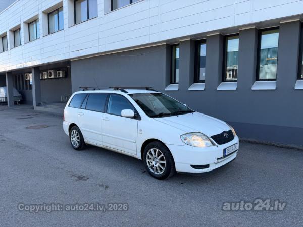 White Toyota Corolla 2004 in Tallinn, with an engine capacity of 1.60 L and mileage of 0 thousand km for 1499 €, photo 1 on AUTOMOTO.COM.LV