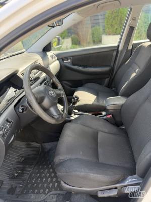 Balts Toyota Corolla 2006 Kauņa, ar dzinēja tilpumu 1.60 L un nobraukumu 275 tūkst. km par 2200 €, foto 13 vietnē AUTOMOTO.COM.LV