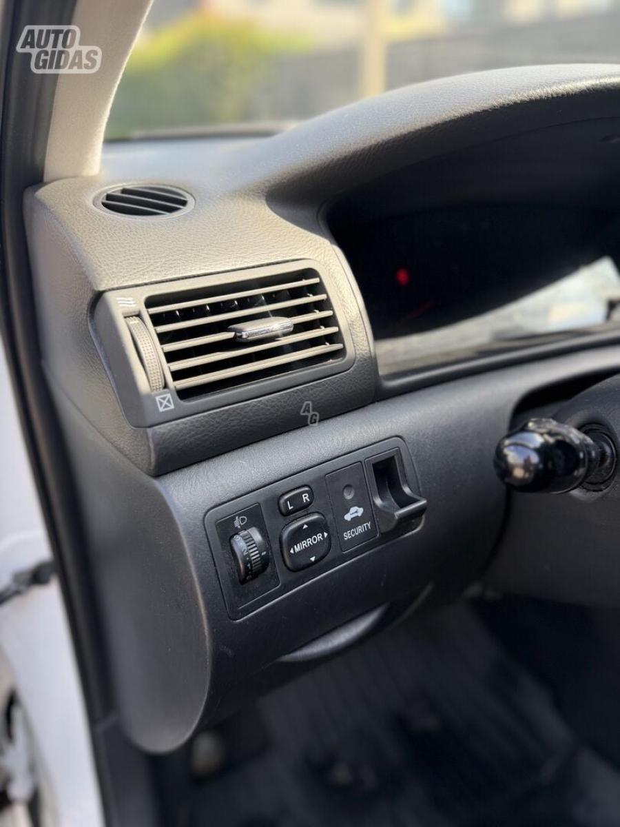 Balts Toyota Corolla 2006 Kauņa, ar dzinēja tilpumu 1.60 L un nobraukumu 275 tūkst. km par 2200 €, foto 15 vietnē AUTOMOTO.COM.LV
