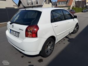 White Toyota Corolla 2006 in Kaunas, with an engine capacity of 1.60 L and mileage of 275 thousand km for 2200 €, photo 7 on AUTOMOTO.COM.LV