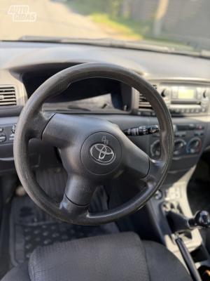 White Toyota Corolla 2006 in Kaunas, with an engine capacity of 1.60 L and mileage of 275 thousand km for 2200 €, photo 16 on AUTOMOTO.COM.LV