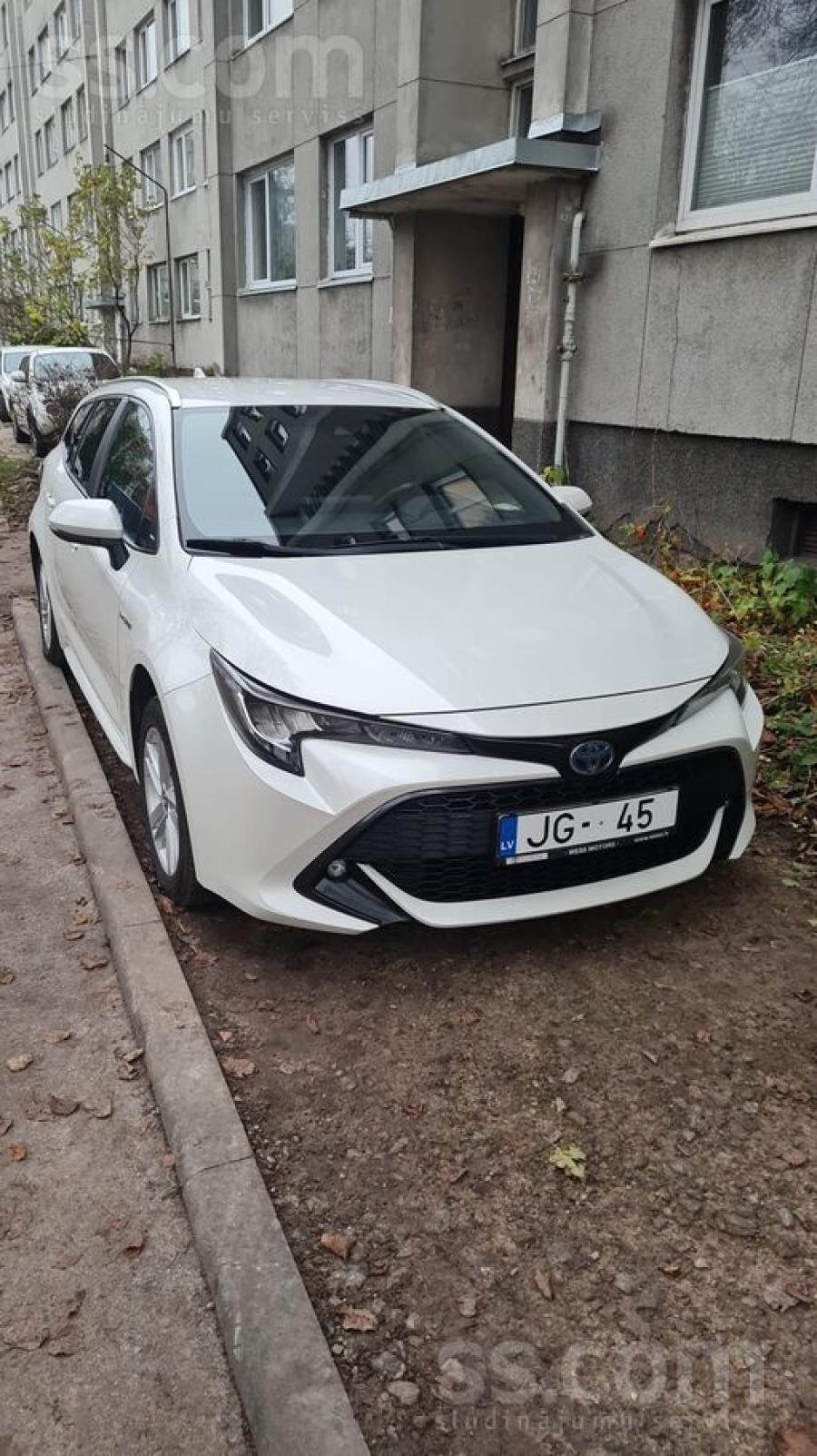 Balts Toyota Corolla 2019 Rīga, ar dzinēja tilpumu 1.80 L un nobraukumu 178 tūkst. km par 15100 €, foto 4 vietnē AUTOMOTO.COM.LV