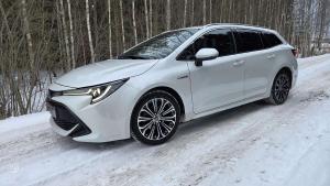 Balts Toyota Corolla 2019 Panevēža, ar dzinēja tilpumu 1.80 L un nobraukumu 146 tūkst. km par 14900 €, foto 3 vietnē AUTOMOTO.COM.LV