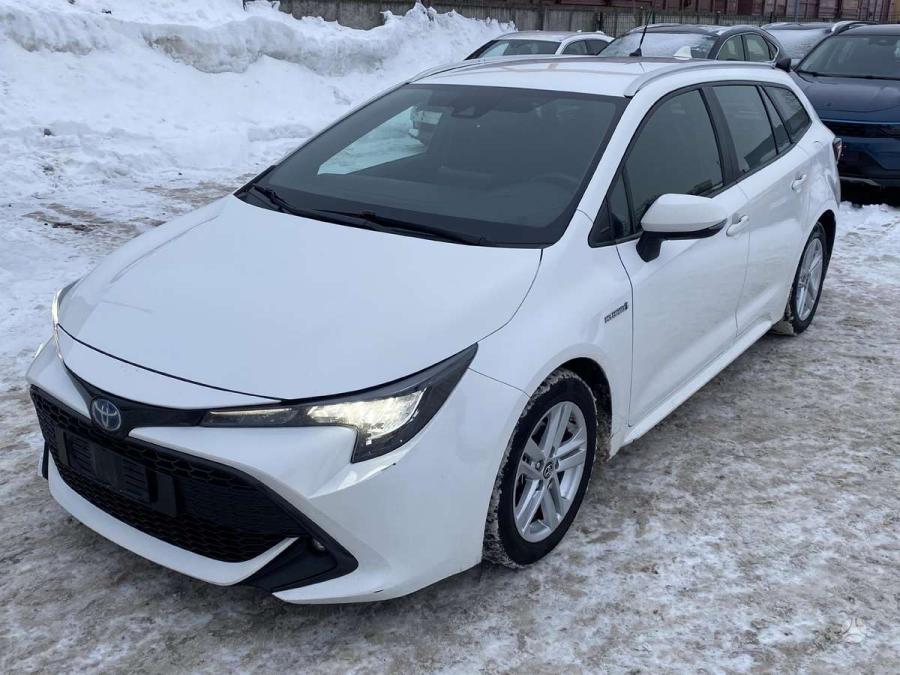 Balts Toyota Corolla 2019 Viļņa, ar dzinēja tilpumu 1.80 L un nobraukumu 182 tūkst. km par 12700 €, foto 2 vietnē AUTOMOTO.COM.LV