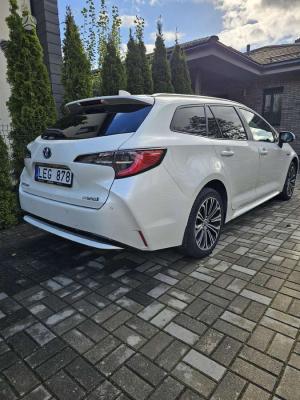 Balts Toyota Corolla 2019 Palanga, ar dzinēja tilpumu 1.80 L un nobraukumu 136 tūkst. km par 17000 €, foto 2 vietnē AUTOMOTO.COM.LV