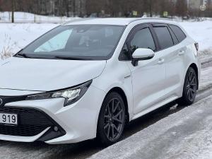 White Toyota Corolla 2019 in Kaunas, with an engine capacity of 1.80 L and mileage of 280 thousand km for 13500 €, photo 8 on AUTOMOTO.COM.LV