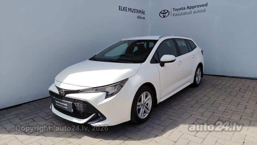 White Toyota Corolla 2019 in Tallinn, with an engine capacity of 1.20 L and mileage of 93 thousand km for 15495 €, photo 1 on AUTOMOTO.COM.LV