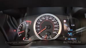 White Toyota Corolla 2019 in Tallinn, with an engine capacity of 1.20 L and mileage of 93 thousand km for 15495 €, photo 14 on AUTOMOTO.COM.LV
