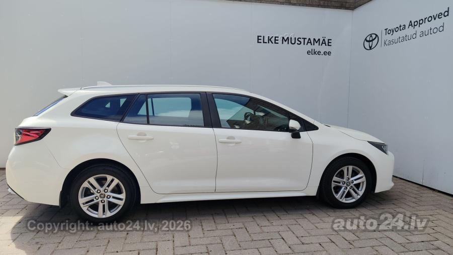 White Toyota Corolla 2019 in Tallinn, with an engine capacity of 1.20 L and mileage of 93 thousand km for 15495 €, photo 17 on AUTOMOTO.COM.LV