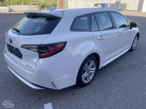 Balts Toyota Corolla 2019 Kauņa, ar dzinēja tilpumu 1.80 L un nobraukumu 216 tūkst. km par 12750 €, foto 5 vietnē AUTOMOTO.COM.LV