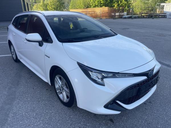 White Toyota Corolla 2019 in Kaunas, with an engine capacity of 1.80 L and mileage of 216 thousand km for 12750 €, photo 6 on AUTOMOTO.COM.LV