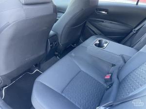 Balts Toyota Corolla 2019 Kauņa, ar dzinēja tilpumu 1.80 L un nobraukumu 216 tūkst. km par 12750 €, foto 25 vietnē AUTOMOTO.COM.LV