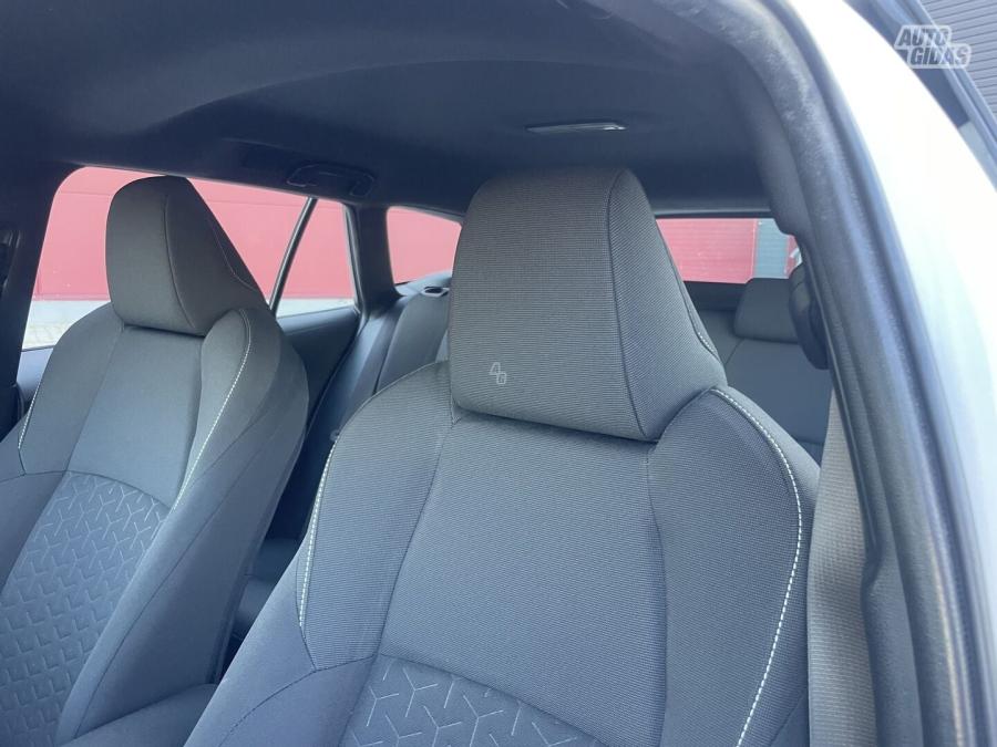 Balts Toyota Corolla 2019 Kauņa, ar dzinēja tilpumu 1.80 L un nobraukumu 216 tūkst. km par 12750 €, foto 27 vietnē AUTOMOTO.COM.LV