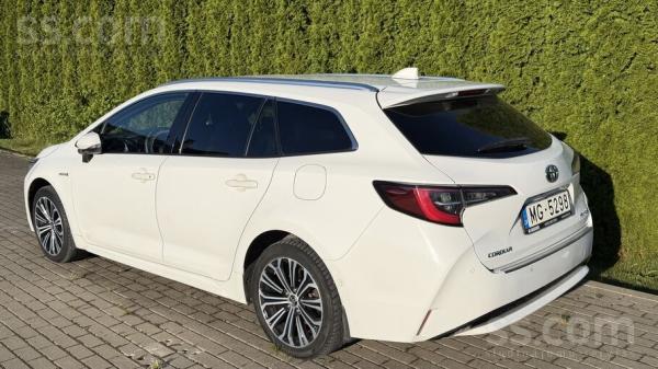 Balts Toyota Corolla 2019 Rīga, ar dzinēja tilpumu 1.80 L un nobraukumu 319 tūkst. km par 11900 €, foto 3 vietnē AUTOMOTO.COM.LV