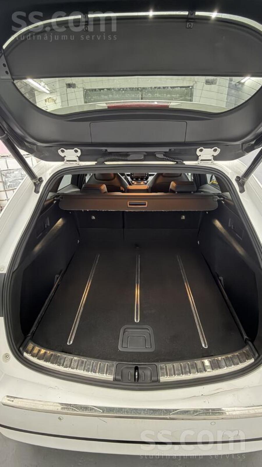 Balts Toyota Corolla 2019 Rīga, ar dzinēja tilpumu 1.80 L un nobraukumu 319 tūkst. km par 11900 €, foto 9 vietnē AUTOMOTO.COM.LV