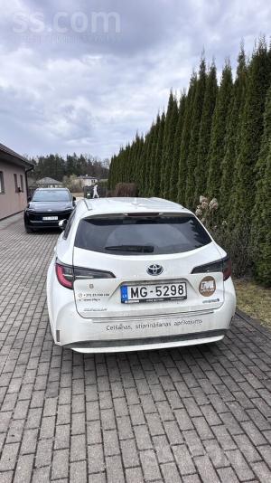 Balts Toyota Corolla 2019 Rīga, ar dzinēja tilpumu 1.80 L un nobraukumu 318 tūkst. km par 15000 €, foto 3 vietnē AUTOMOTO.COM.LV