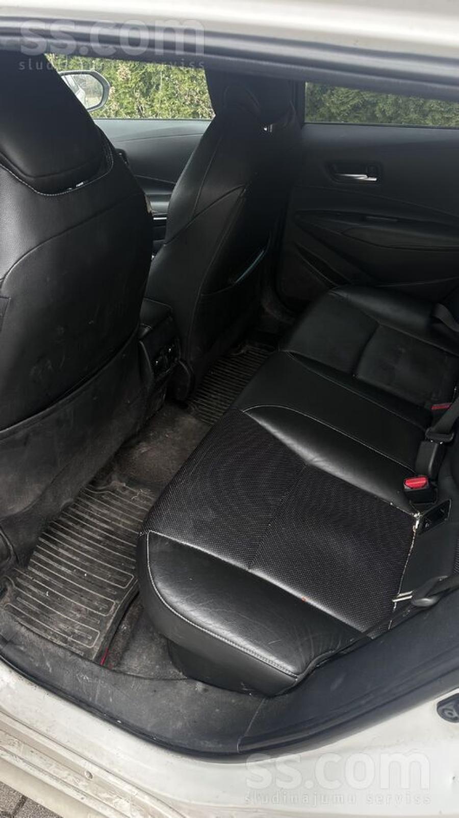 Balts Toyota Corolla 2019 Rīga, ar dzinēja tilpumu 1.80 L un nobraukumu 318 tūkst. km par 15000 €, foto 10 vietnē AUTOMOTO.COM.LV