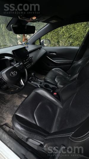 Balts Toyota Corolla 2019 Rīga, ar dzinēja tilpumu 1.80 L un nobraukumu 318 tūkst. km par 15000 €, foto 11 vietnē AUTOMOTO.COM.LV