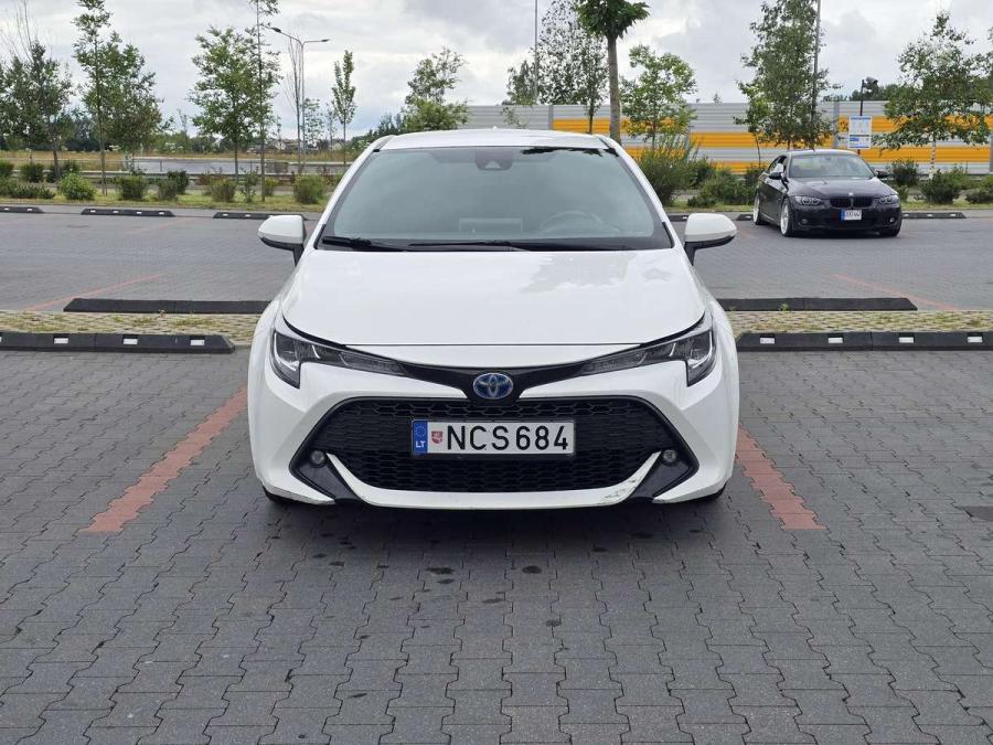 Белый Тойота Королла 2019 в Вильнюс, объемом двигателя 1.80 л и пробегом 396 тыс. км за 10900 €, фото 9 на AUTOMOTO.COM.LV
