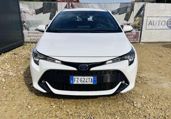 Balts Toyota Corolla 2019 Kauņa, ar dzinēja tilpumu 1.80 L un nobraukumu 160 tūkst. km par 13800 €, foto 1 vietnē AUTOMOTO.COM.LV