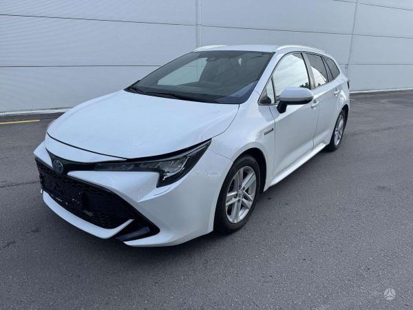 Balts Toyota Corolla 2019 Telšiai, ar dzinēja tilpumu 1.80 L un nobraukumu 261 tūkst. km par 11011 €, foto 1 vietnē AUTOMOTO.COM.LV