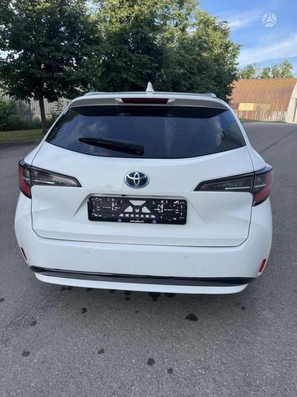 Balts Toyota Corolla 2019 Telšiai, ar dzinēja tilpumu 1.80 L un nobraukumu 261 tūkst. km par 11011 €, foto 6 vietnē AUTOMOTO.COM.LV