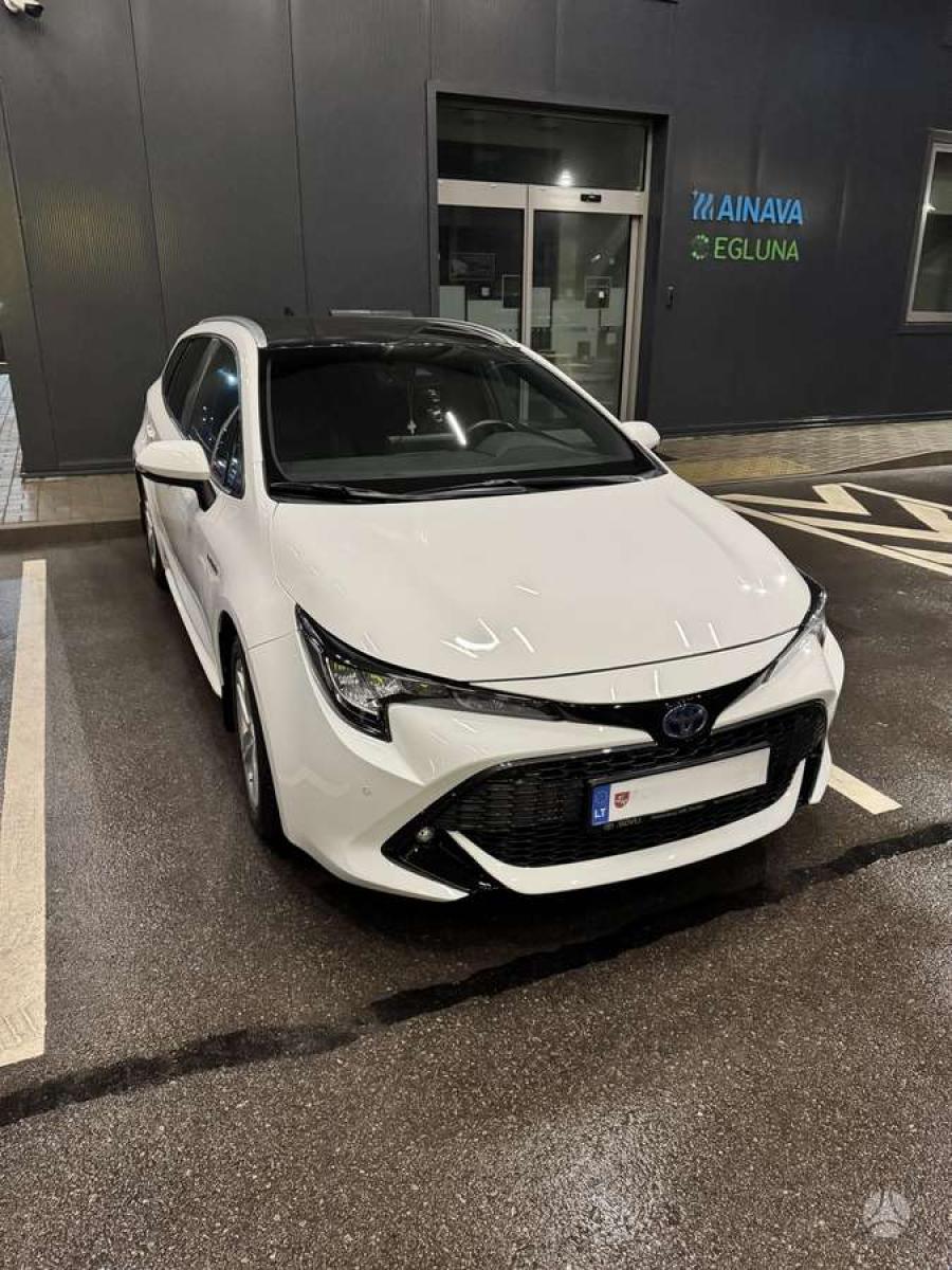 Balts Toyota Corolla 2020 Viļņa, ar dzinēja tilpumu 1.80 L un nobraukumu 77 tūkst. km par 18200 €, foto 2 vietnē AUTOMOTO.COM.LV