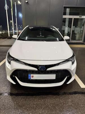 Balts Toyota Corolla 2020 Viļņa, ar dzinēja tilpumu 1.80 L un nobraukumu 77 tūkst. km par 18200 €, foto 3 vietnē AUTOMOTO.COM.LV
