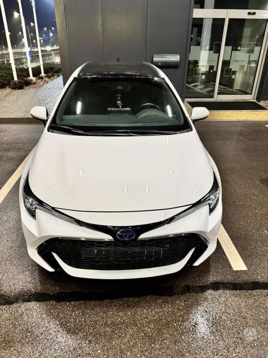 Balts Toyota Corolla 2020 Viļņa, ar dzinēja tilpumu 1.80 L un nobraukumu 77 tūkst. km par 18200 €, foto 4 vietnē AUTOMOTO.COM.LV