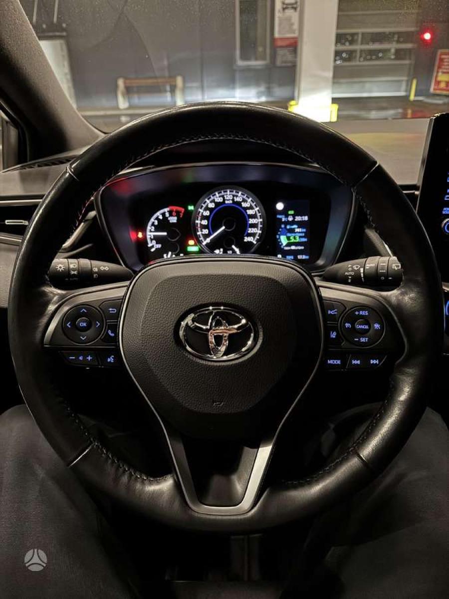 Balts Toyota Corolla 2020 Viļņa, ar dzinēja tilpumu 1.80 L un nobraukumu 77 tūkst. km par 18200 €, foto 17 vietnē AUTOMOTO.COM.LV