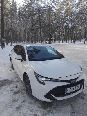 Balts Toyota Corolla 2020 Viļņa, ar dzinēja tilpumu 1.80 L un nobraukumu 182 tūkst. km par 17200 €, foto 3 vietnē AUTOMOTO.COM.LV