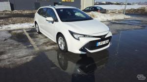 Balts Toyota Corolla 2020 Kauņa, ar dzinēja tilpumu 1.20 L un nobraukumu 136 tūkst. km par 12600 €, foto 2 vietnē AUTOMOTO.COM.LV